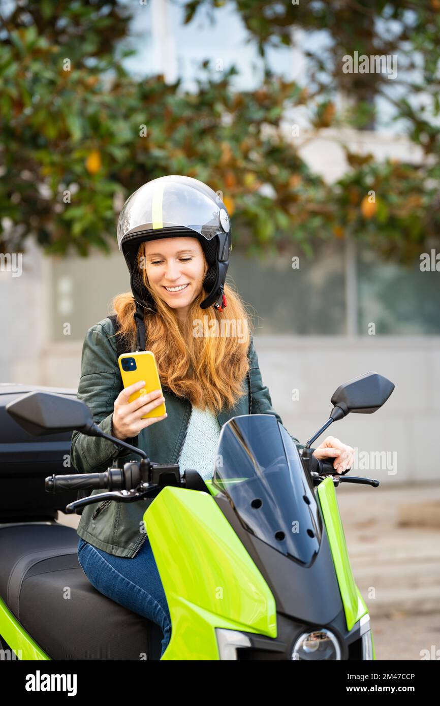 Smart motorcycle hi-res stock photography and images - Alamy