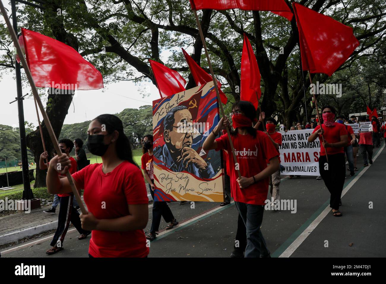 Manila, Philippines. 19th Dec, 2022. Filipino activists carry flags ...