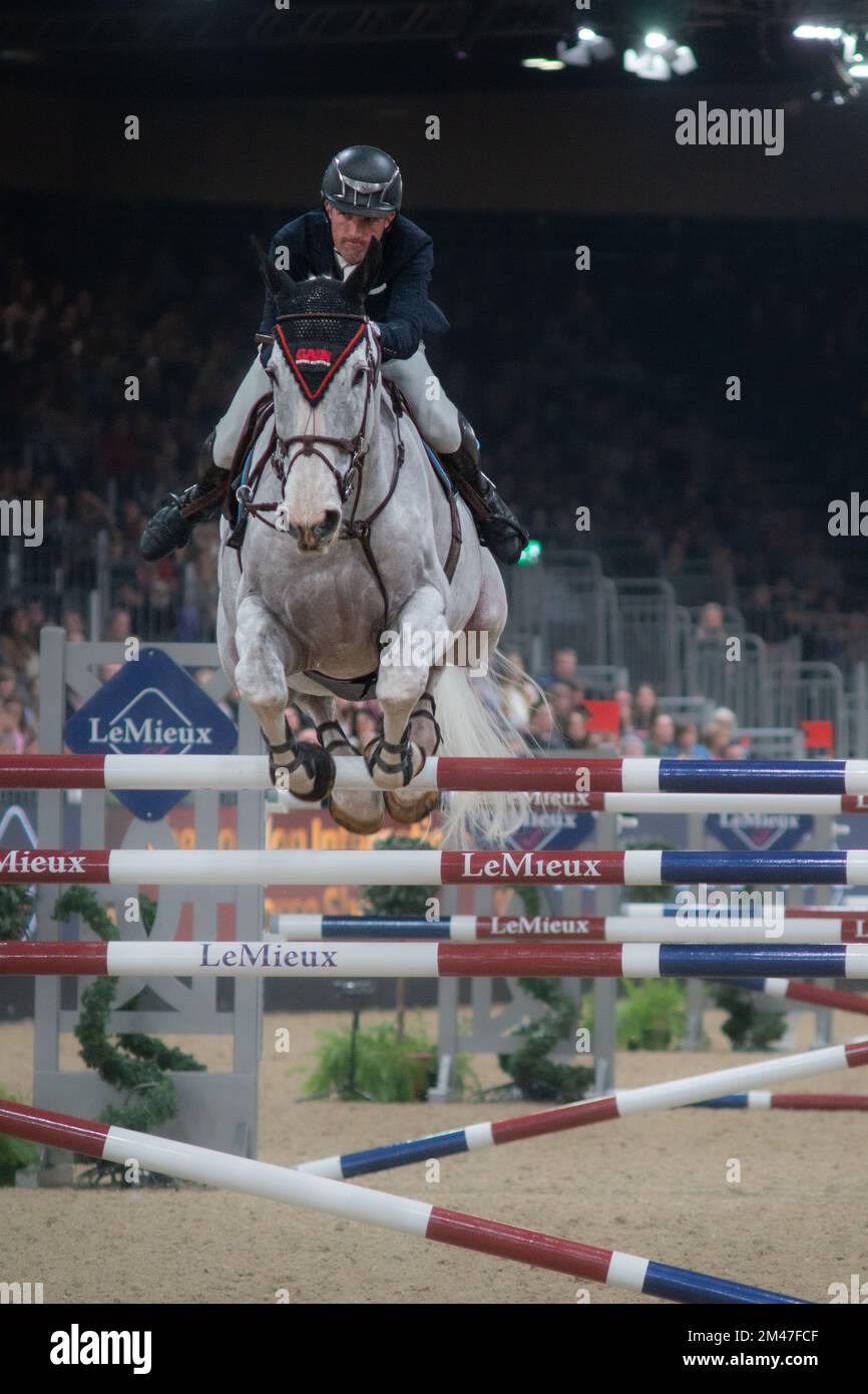 London, UK. 19th Dec, 2022. UntitledJoseph Trunkfield and Cruze win the ...