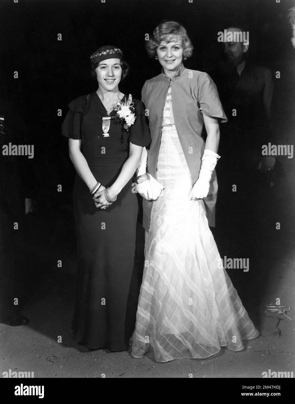 GLORIA STUART (right) with Visitor Mrs. WILLIAM STAHLY in 1934 at ...