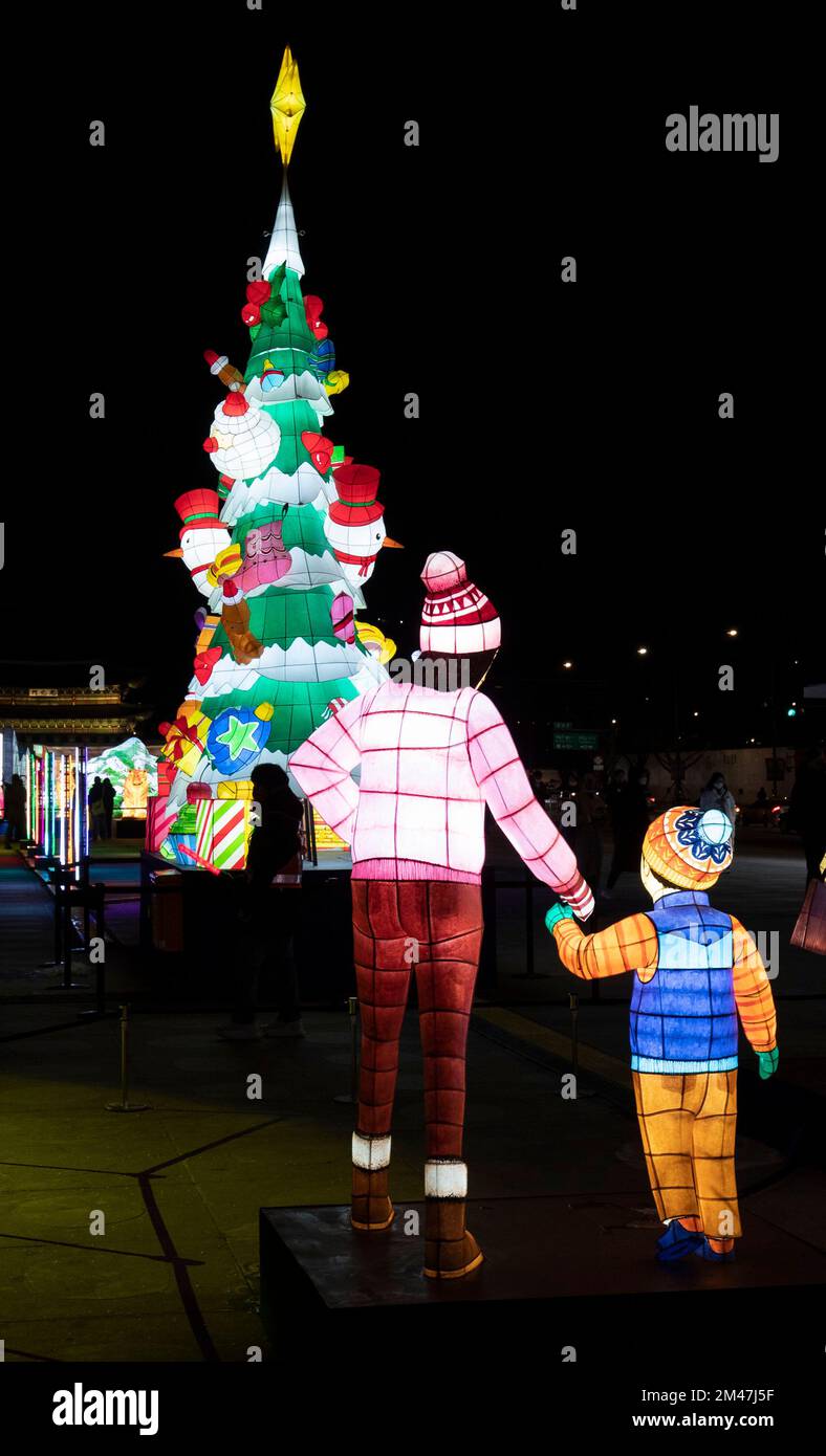 Seoul, South Korea. 19th Dec, 2022. Lanterns are displayed at ...