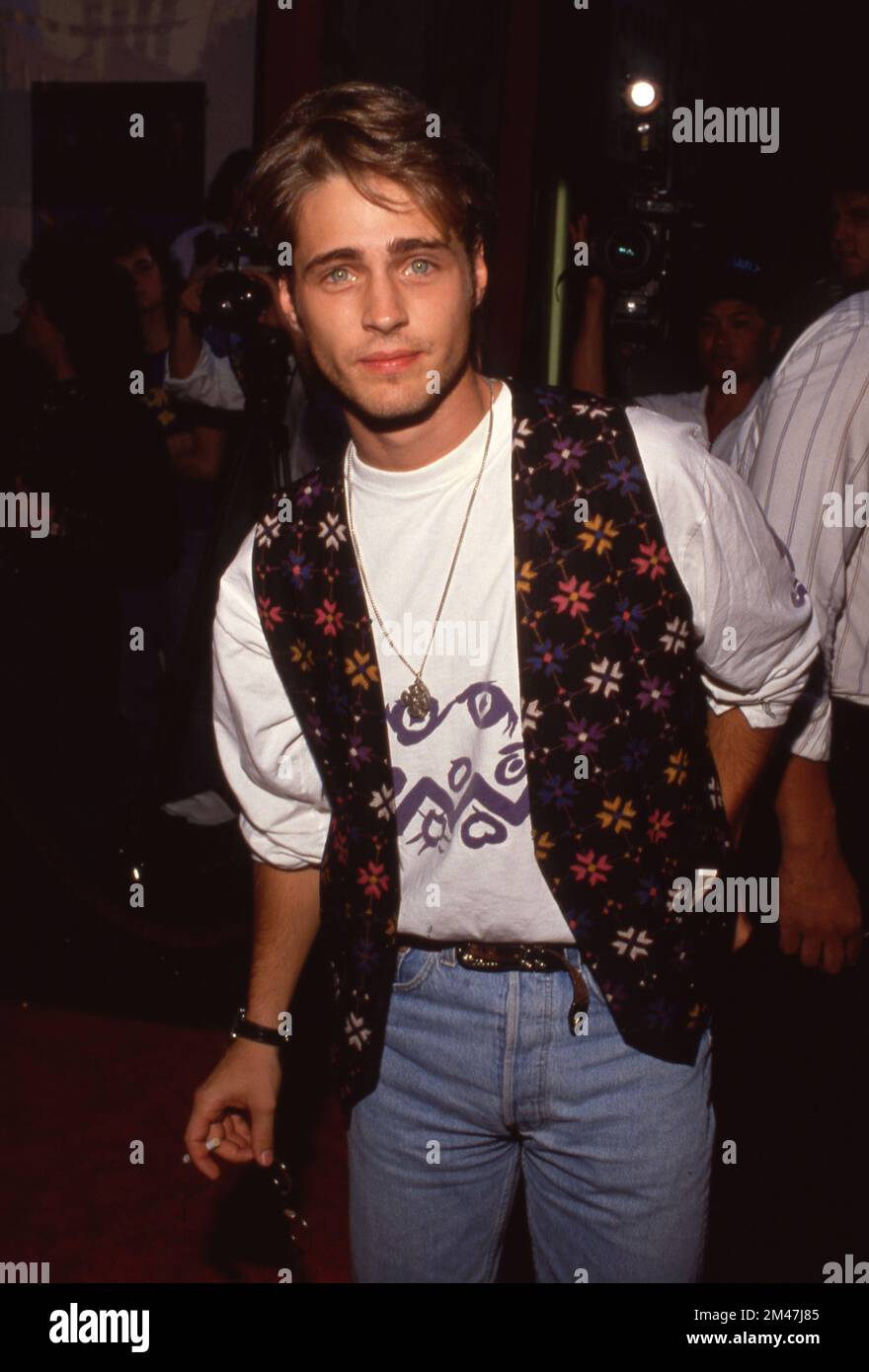 Jason Priestley at the Premiere of Young Guns 2 at Mann's Chinese Theatre, Hollywood July 30 ...