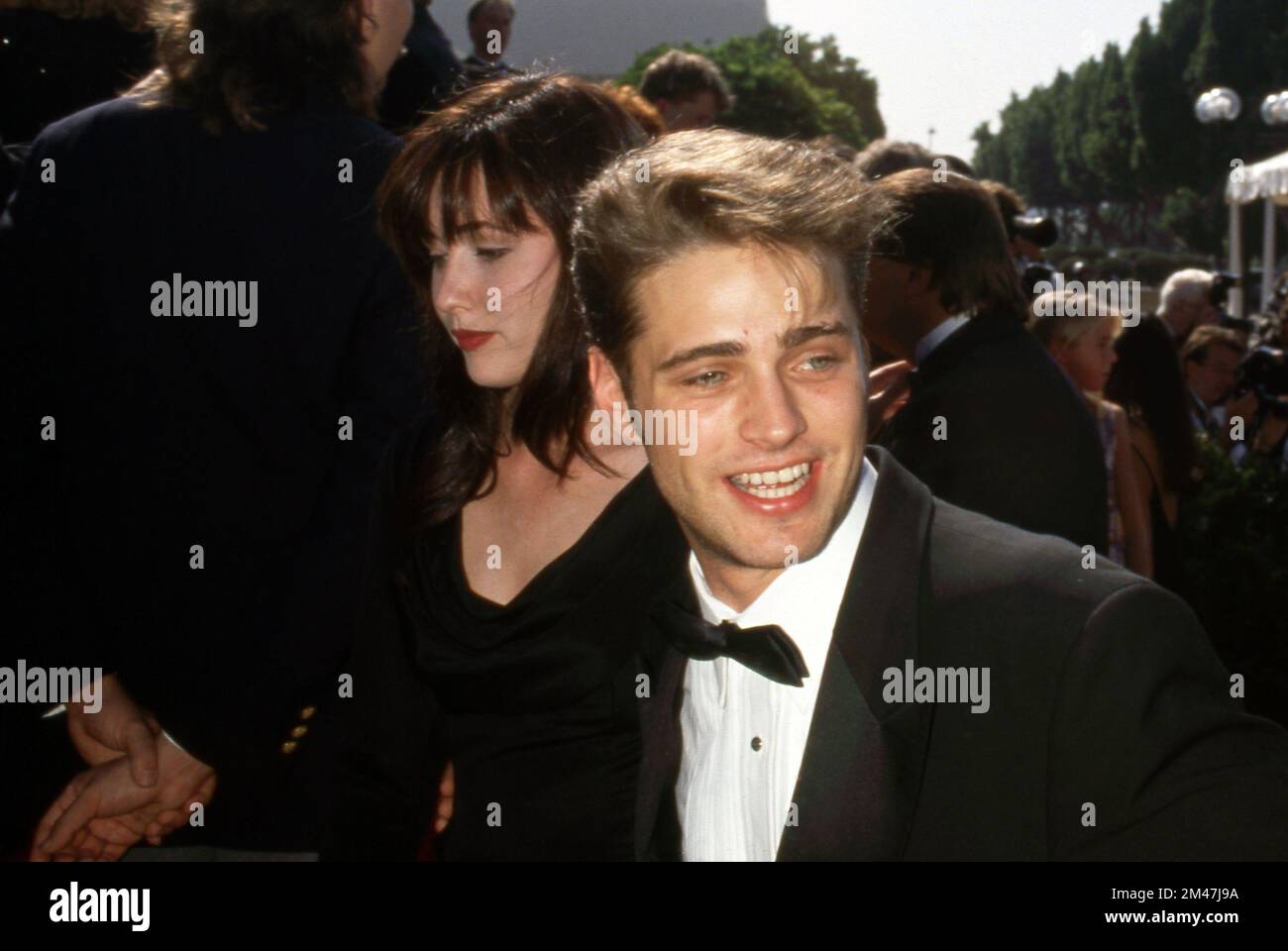 Jason Priestley and Shannen Doherty at the 43rd Annual Primetime Emmy ...
