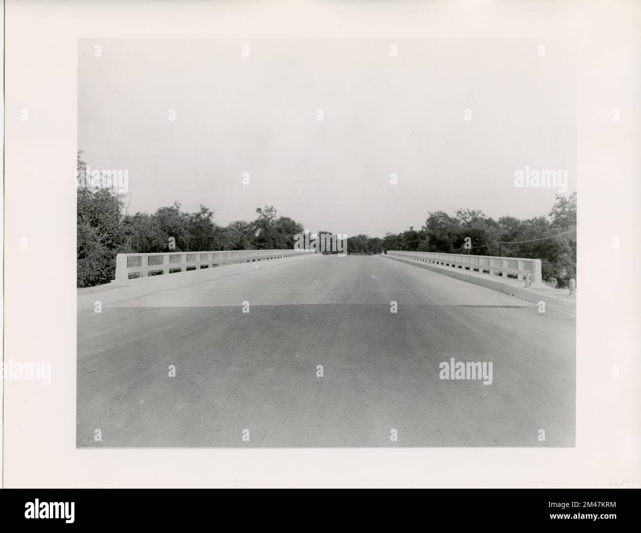Salado Creek Bridge. Original caption: F-440 (13) U.S. Highway 87 ...