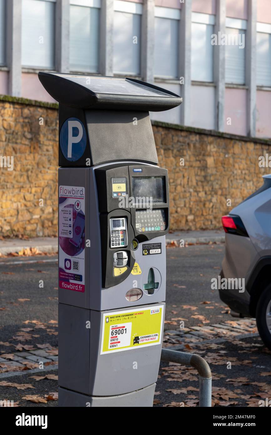 Pay and display parking system with solar panel in the city of Lyon ...