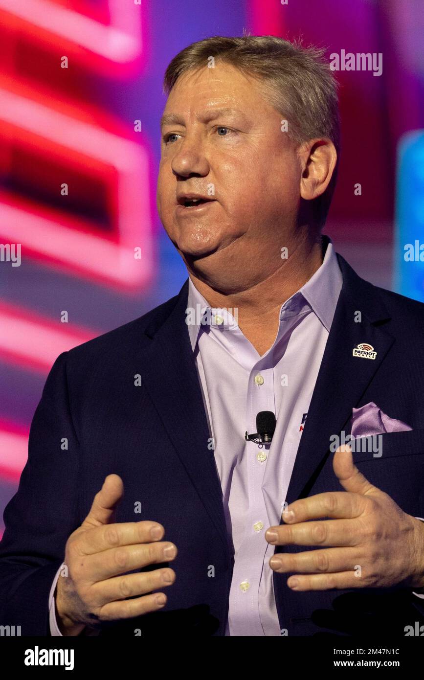 Phoenix, Arizona 18/12/2022, Glenn Story pitches his "Patriot Mobile ...