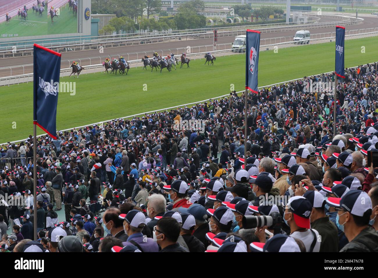 Racing fans at Hong Kong International Races Day at Sha Tin. 11DEC22 ...