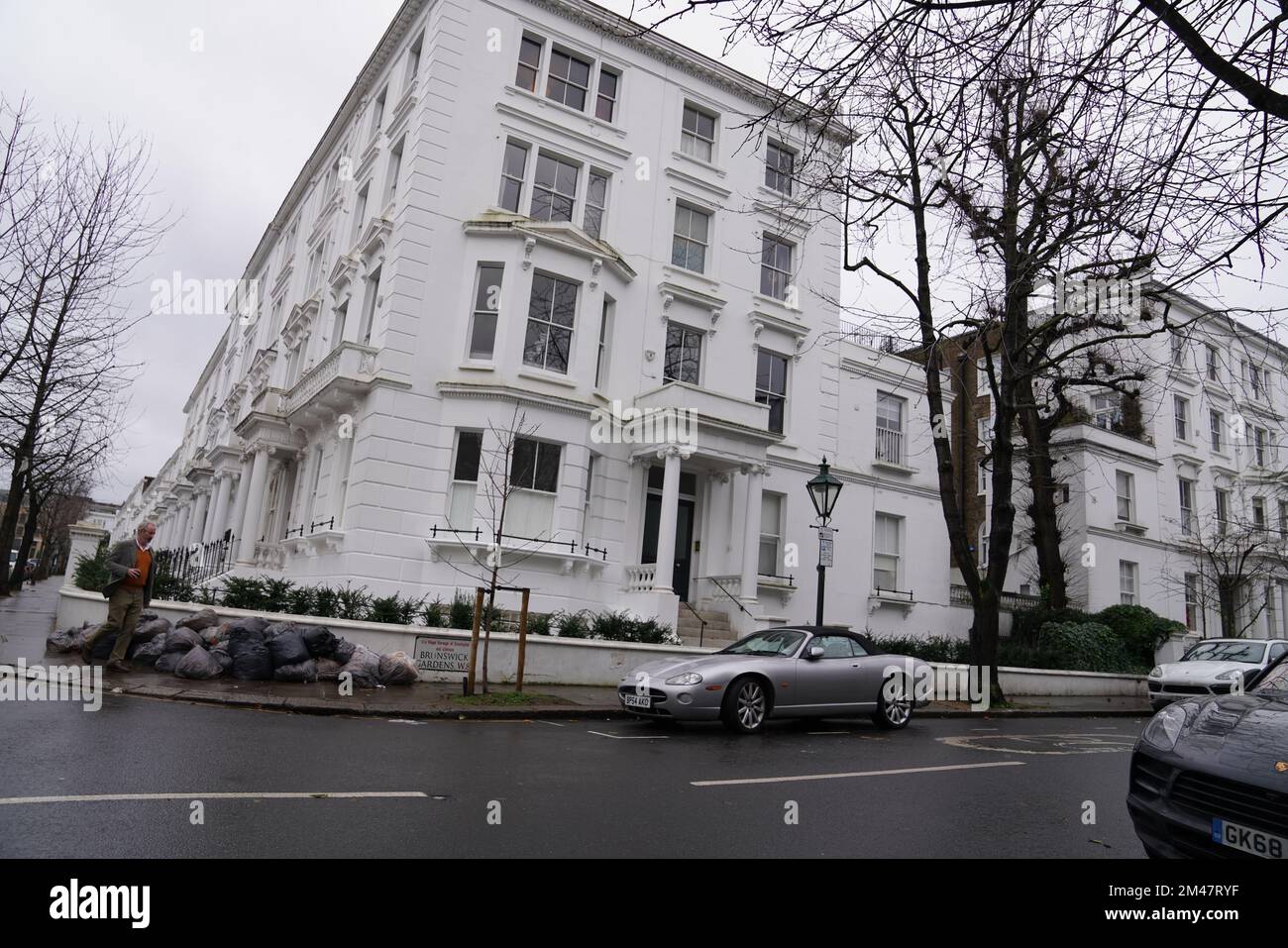 London palace gardens terrace hi-res stock photography and images - Alamy