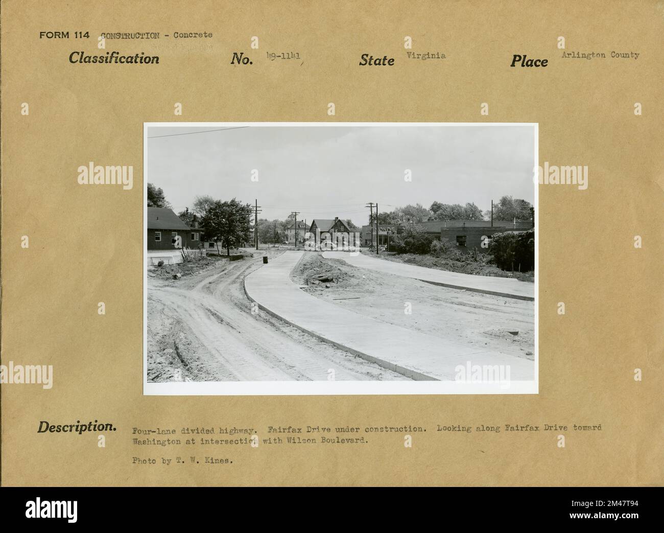 Four lane divided highway hi-res stock photography and images - Alamy