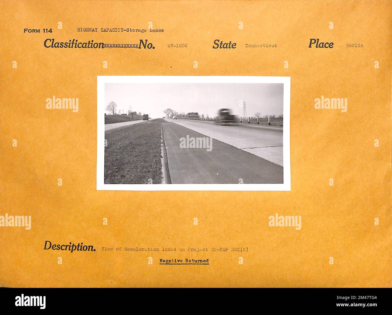 View of deceleration lanes on Project SN-FAP 32C(2). State: Connecticut ...