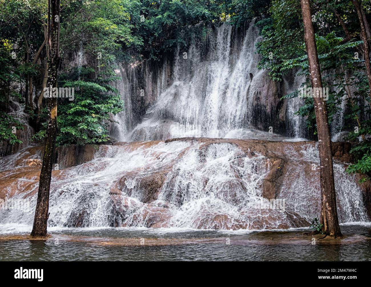 Sai Yok Noi Waterfall Thailand Stock Photo - Alamy