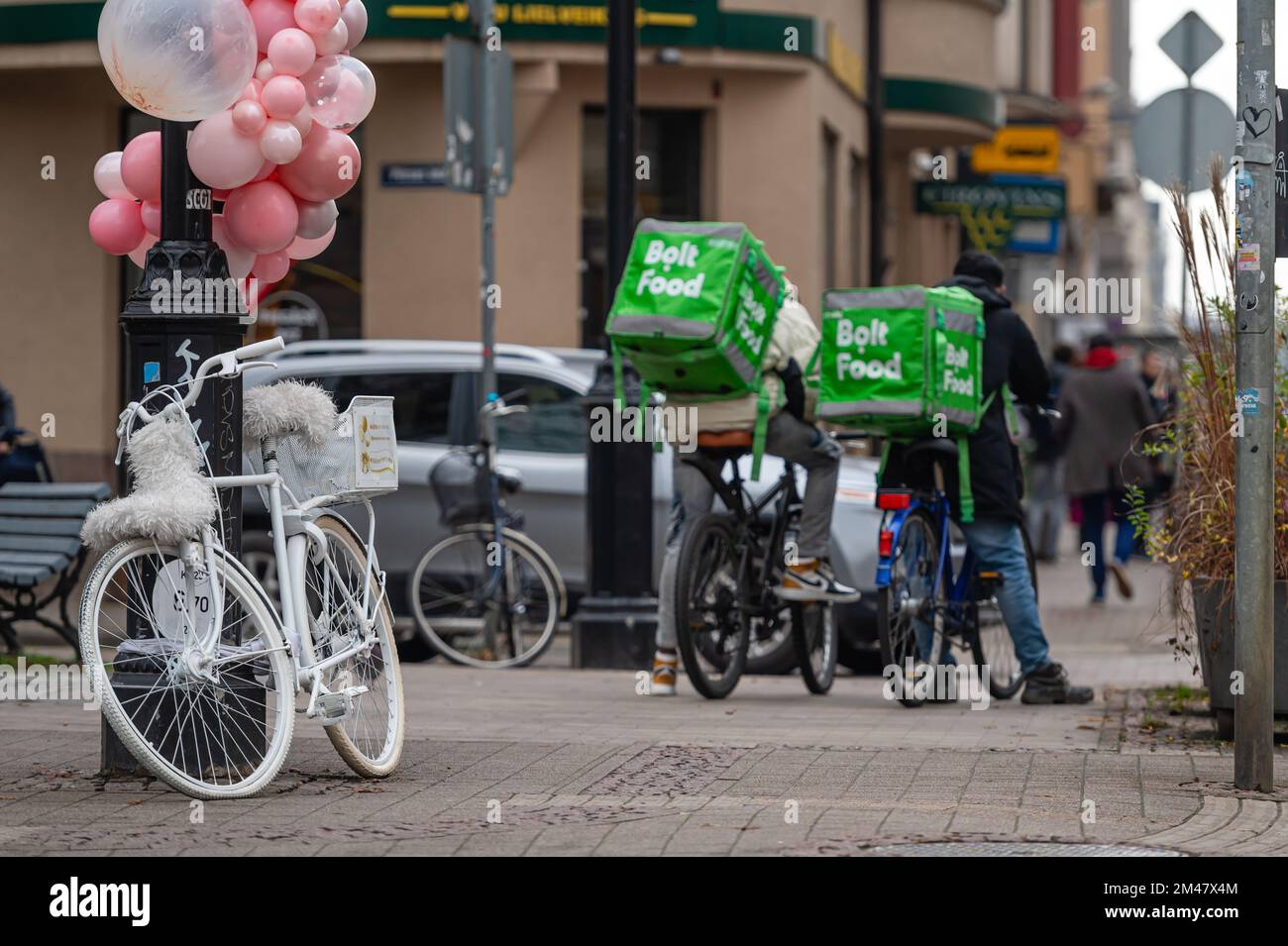 Bolt food logo hi-res stock photography and images - Alamy