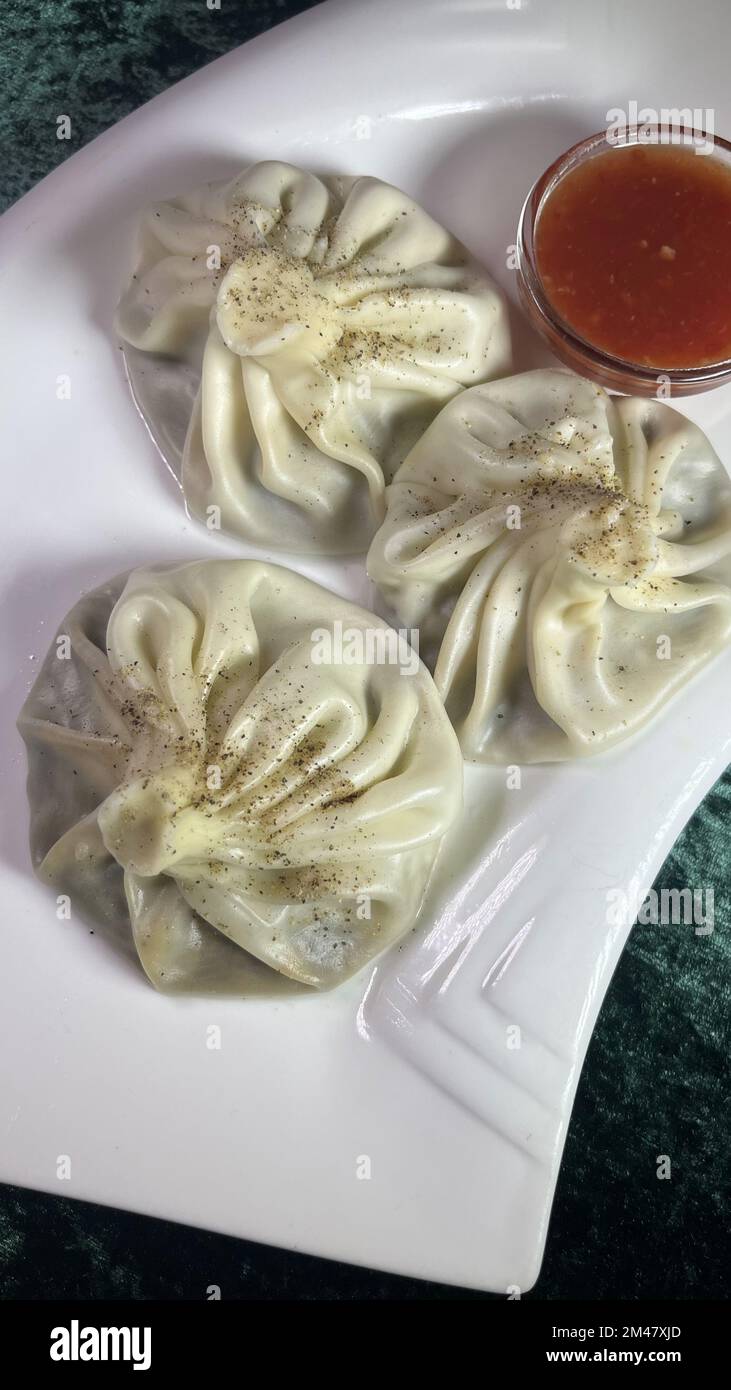 Three cooked steamed green hi-res stock photography and images - Alamy