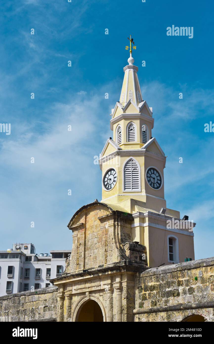 Clock tower caribbean vertical hi-res stock photography and images - Alamy