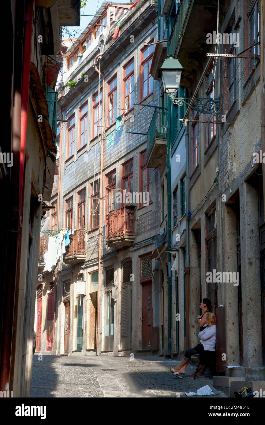 Traditional built structure hi-res stock photography and images - Alamy