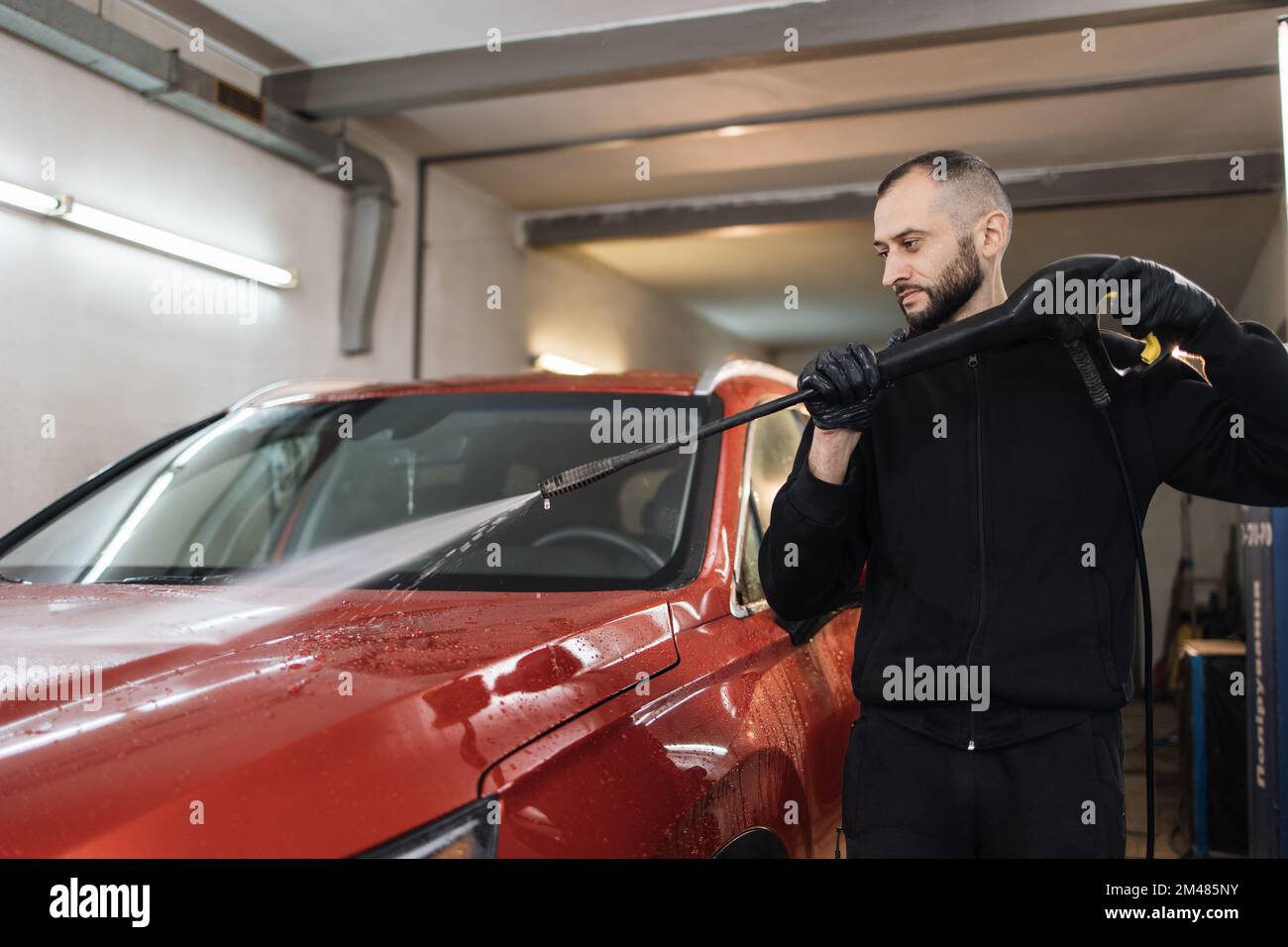 Car wash concept side view hi-res stock photography and images - Alamy