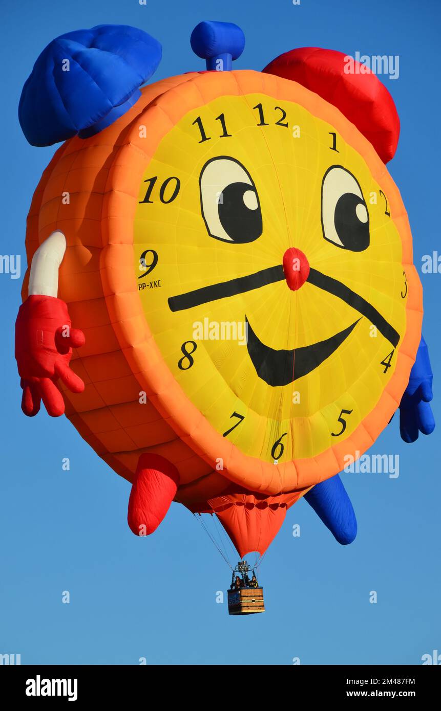 Clock hot air balloon hi-res stock photography and images - Alamy