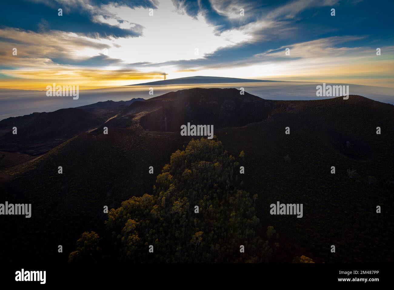 Summit, Hualalai Volcano, Kailua-Kona, Island of Hawaii Stock Photo - Alamy