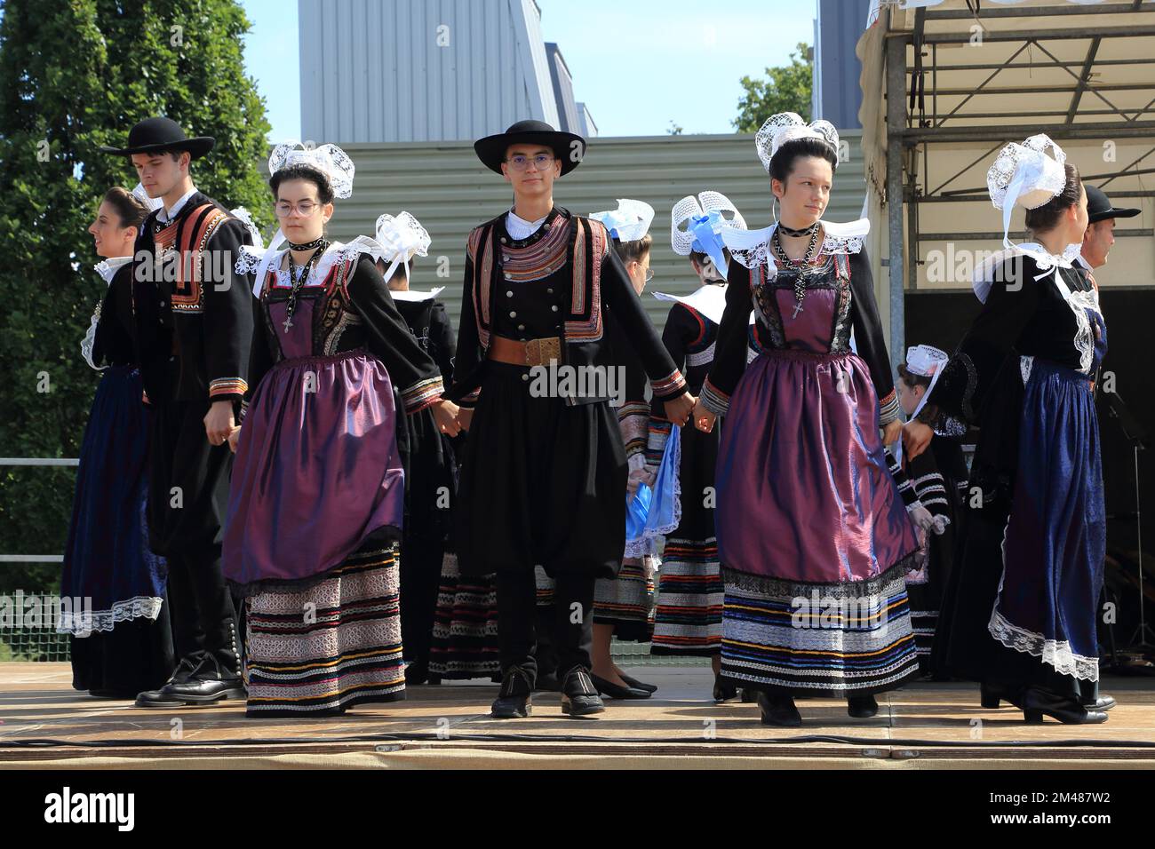 Breton dancing in traditional costumes at Oyster Festival at Arradon ...