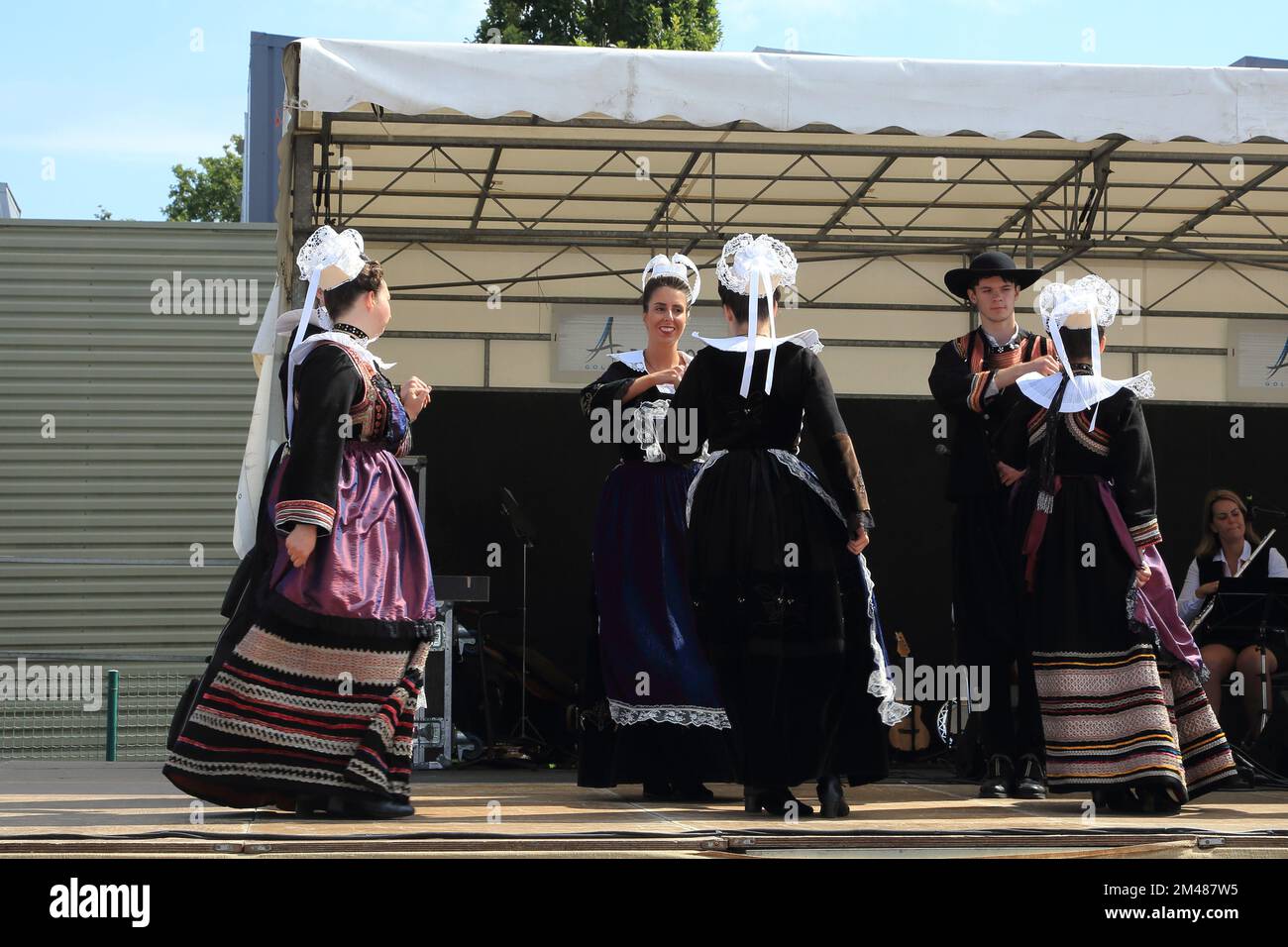 Breton dancing in traditional costumes at Oyster Festival at Arradon ...