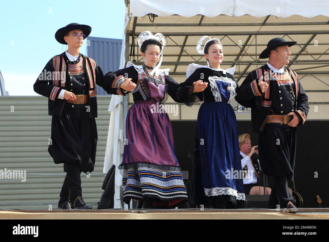 Breton dancing in traditional costumes at Oyster Festival at Arradon ...