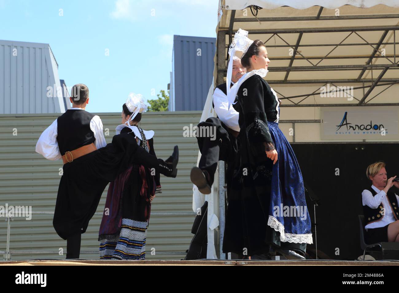 Breton dancing in traditional costumes at Oyster Festival at Arradon ...