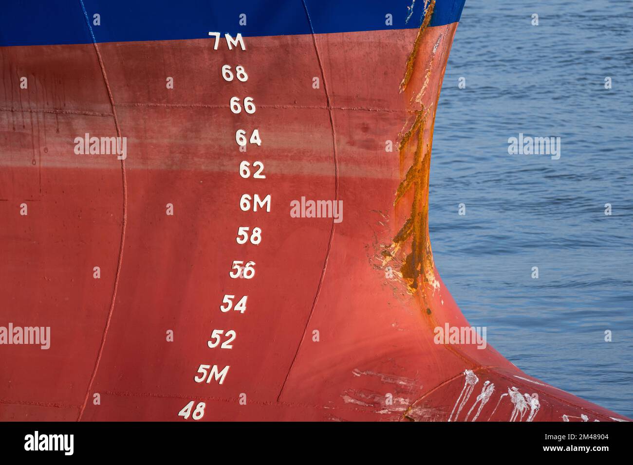 metric draft marks on the bow of an oceangoing freighter Stock Photo ...