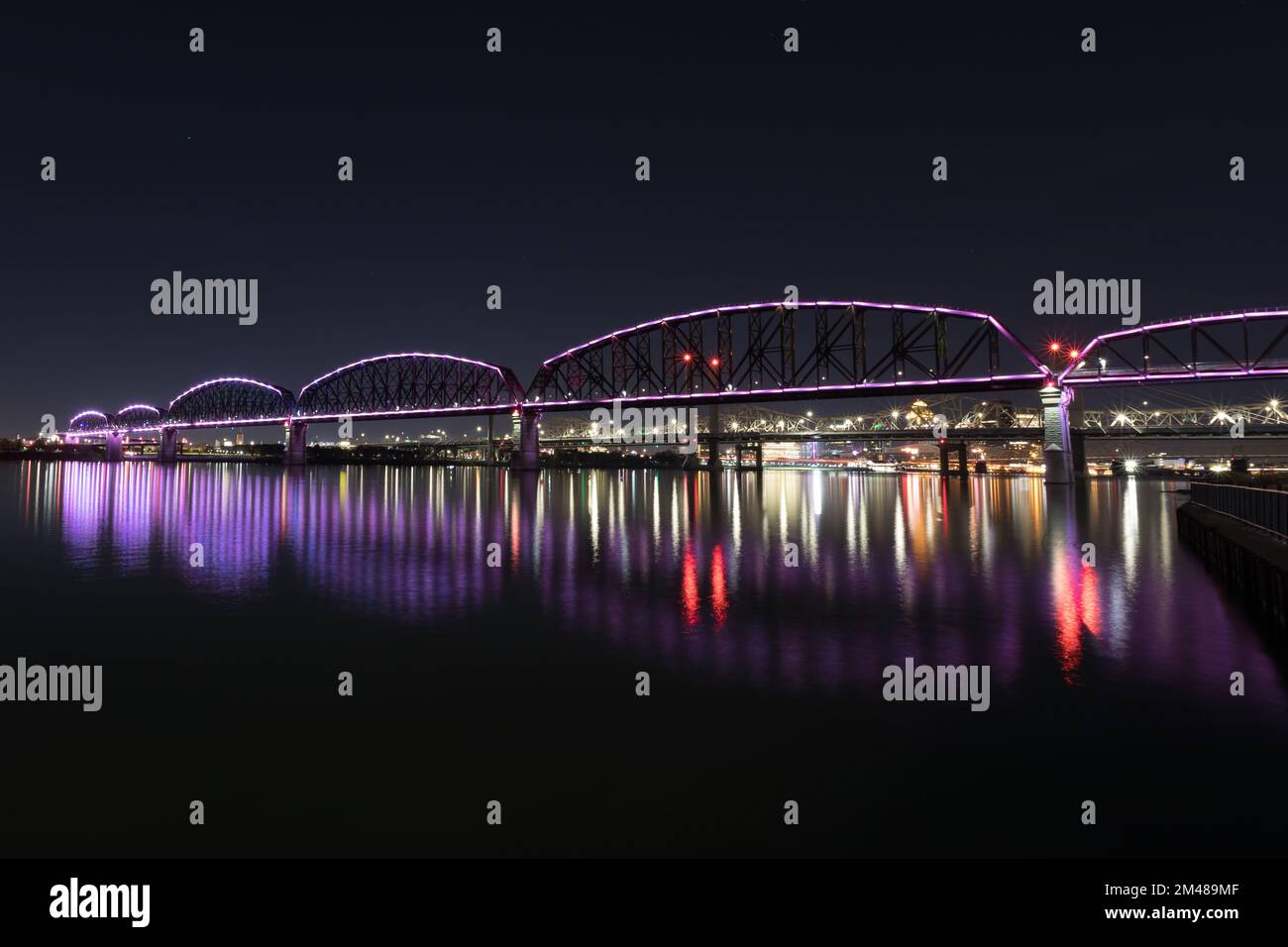 Big four bridge hi-res stock photography and images - Alamy