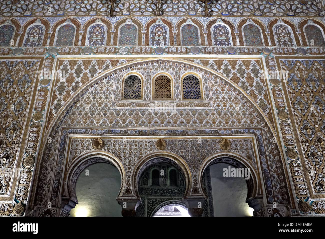 Real Alcazar, islamic decorations of the interiors of the palace of Rey ...