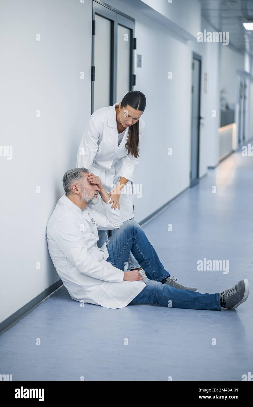 Medical center male hi-res stock photography and images - Alamy