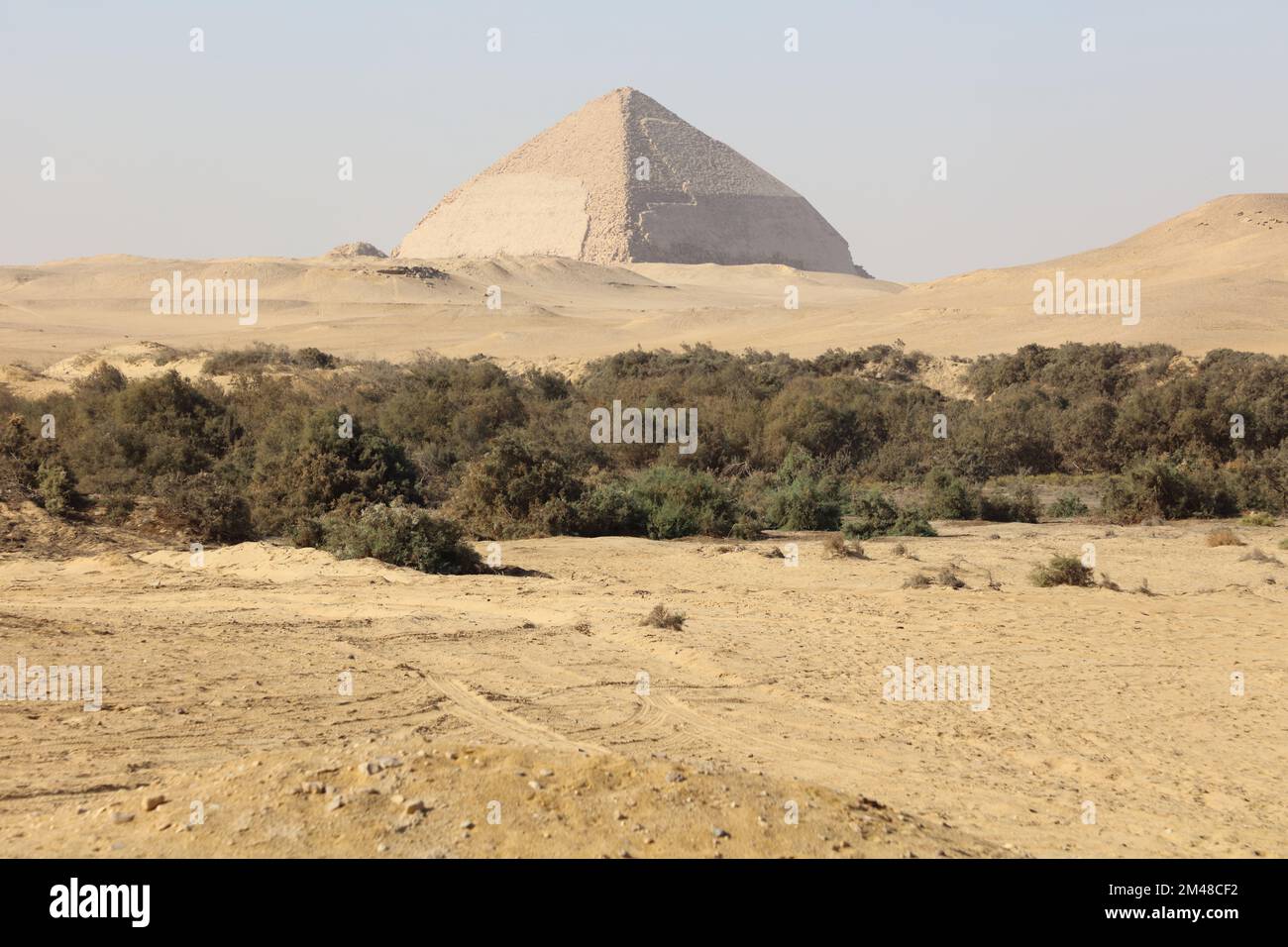 Desert and Pyramid Stock Photo - Alamy