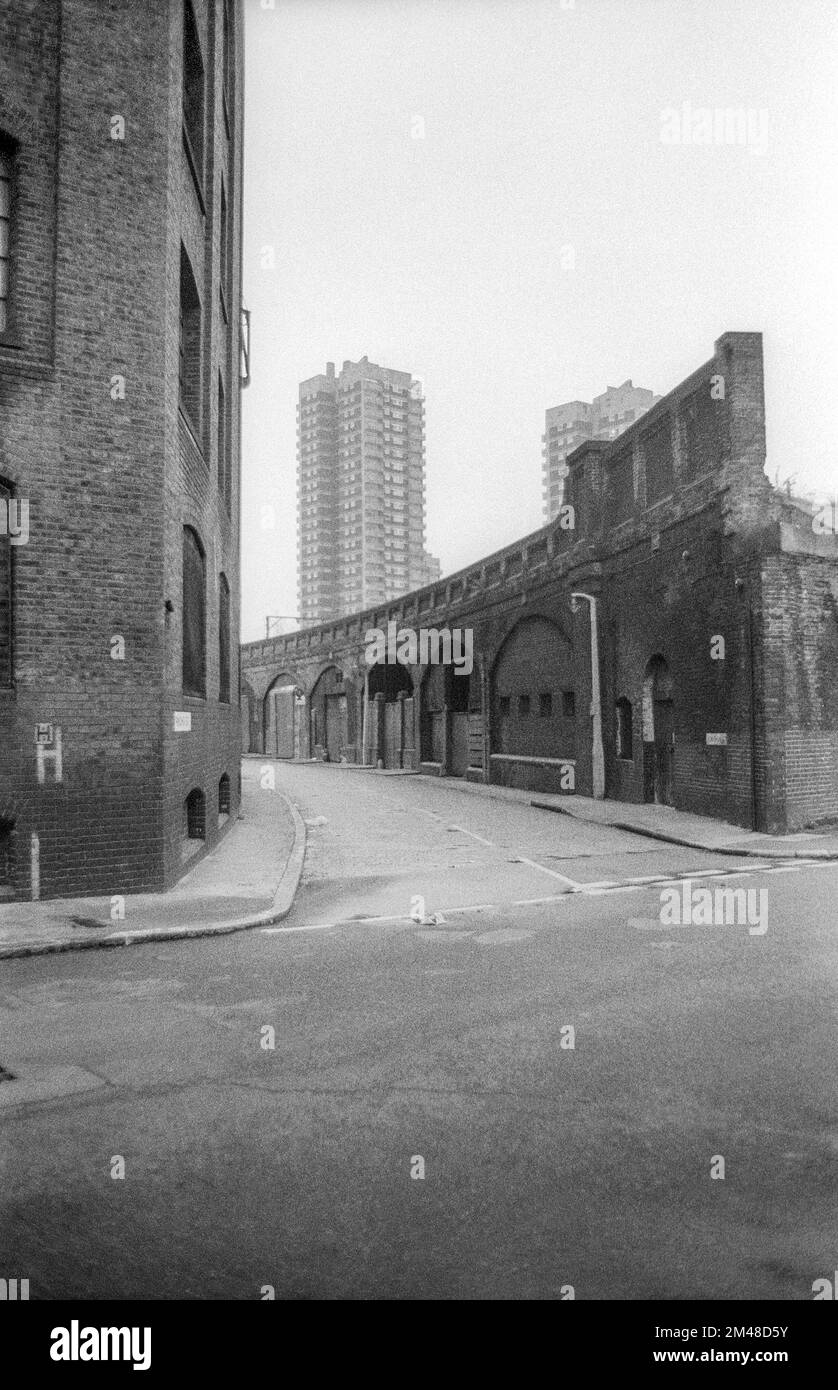 Pinchin street hi-res stock photography and images - Alamy