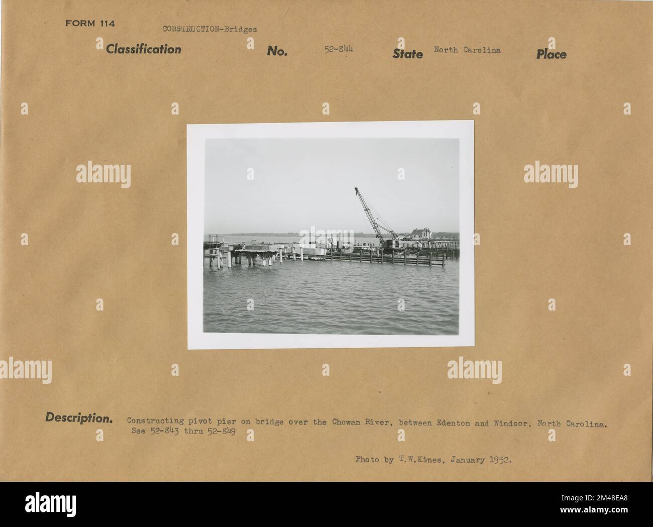 Pivot pier hi-res stock photography and images - Alamy