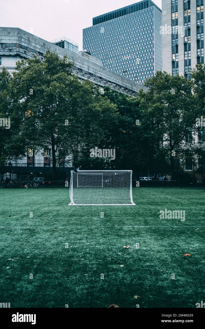 New York Manhattan, 02.10 - 10.10.22: Soccer field. Foto: pressefoto ...