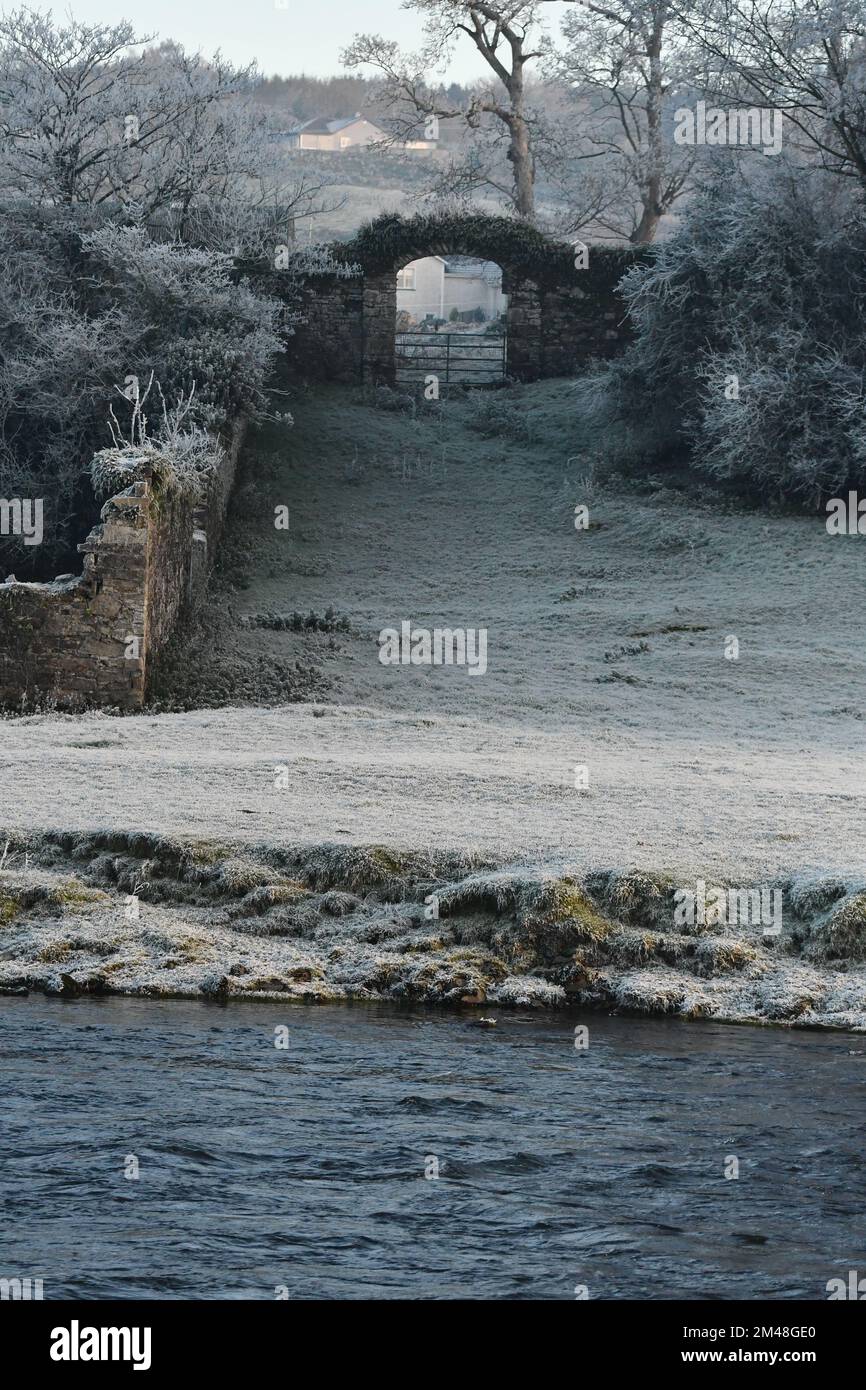 Gates scene hi-res stock photography and images - Alamy