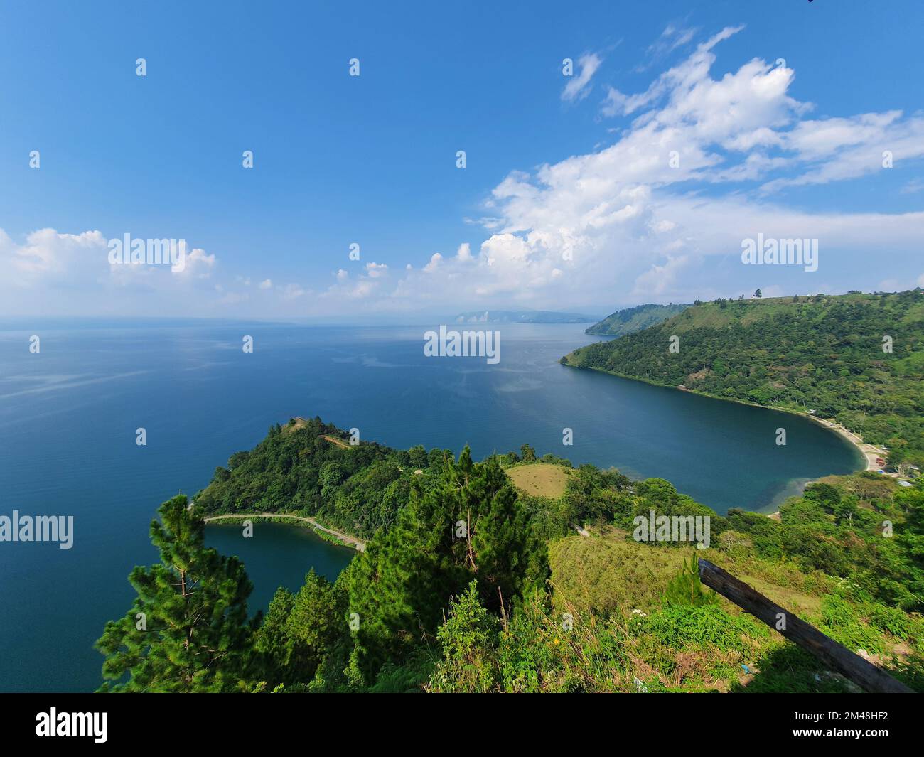 A beautiful landscape of green forests on cliffs facing the sea Stock ...