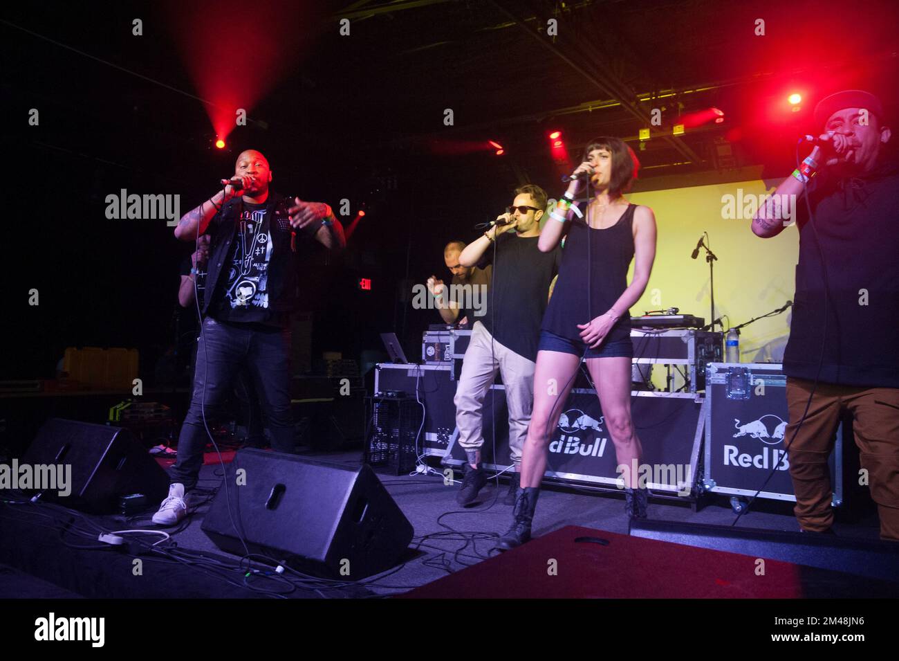 Dessa doomtree hi-res stock photography and images - Alamy