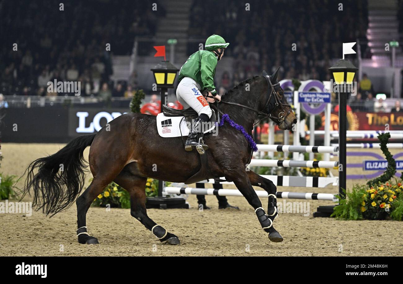 Royal Victoria Dock, United Kingdom. 19th Dec, 2022. London ...