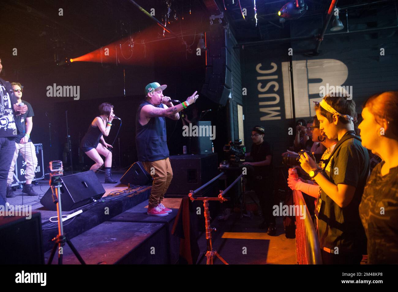 Dessa doomtree hi-res stock photography and images - Alamy