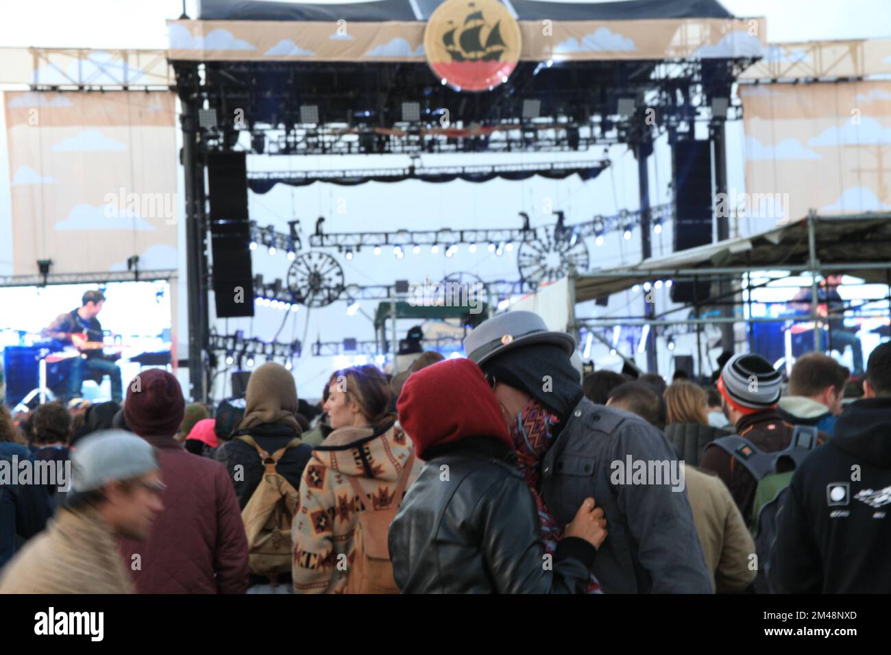 Festival Crowds and Fashion at the Treasure Island Music Festival Stock Photo - Alamy