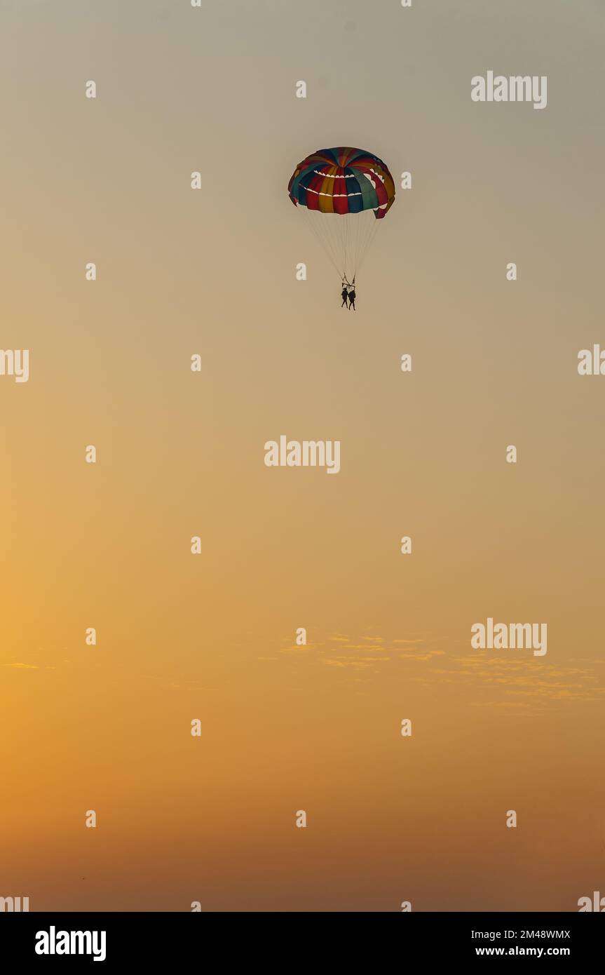 Balloon construction hi-res stock photography and images - Alamy