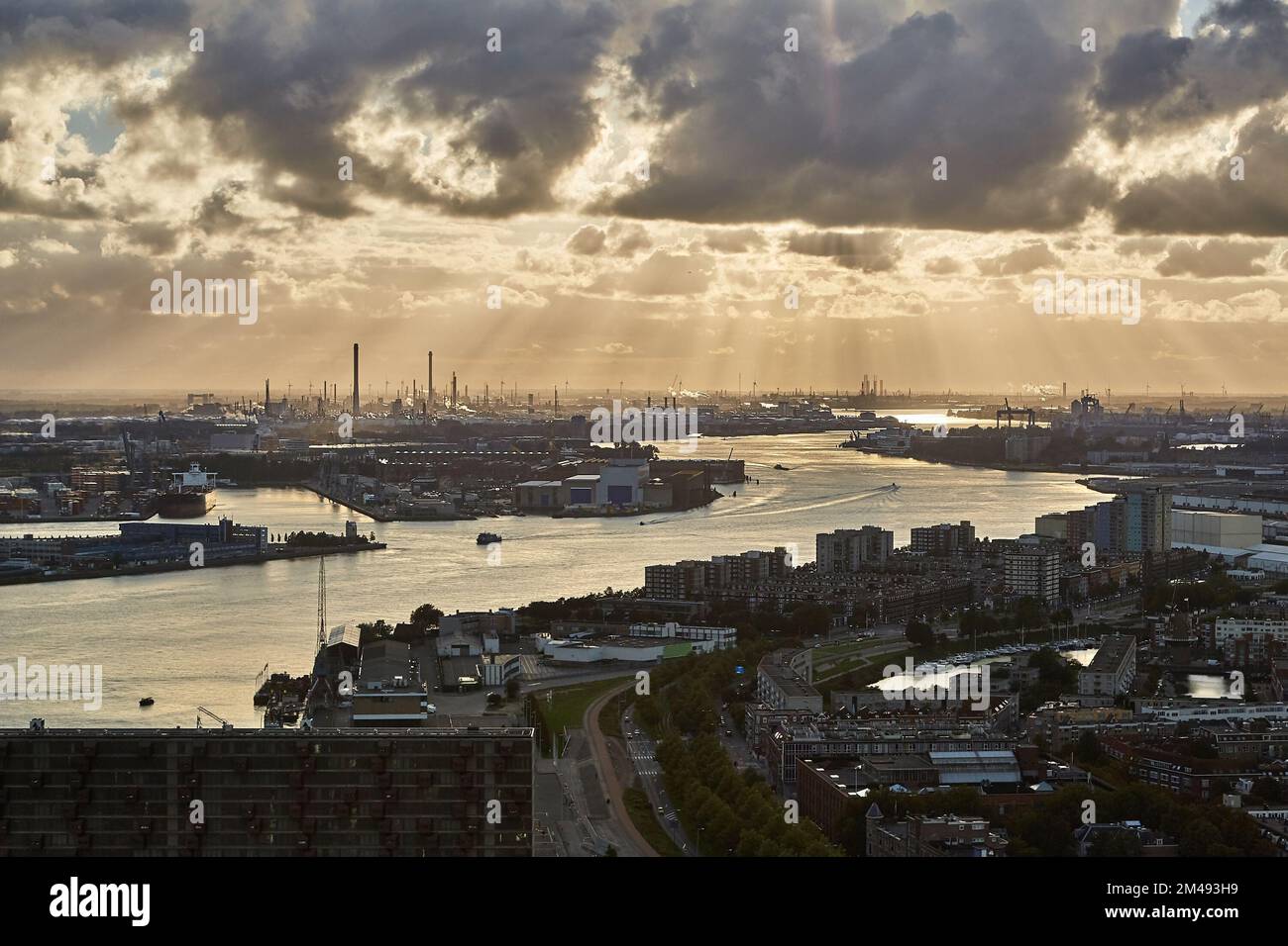 Rotterdam harbor from above hi-res stock photography and images - Alamy