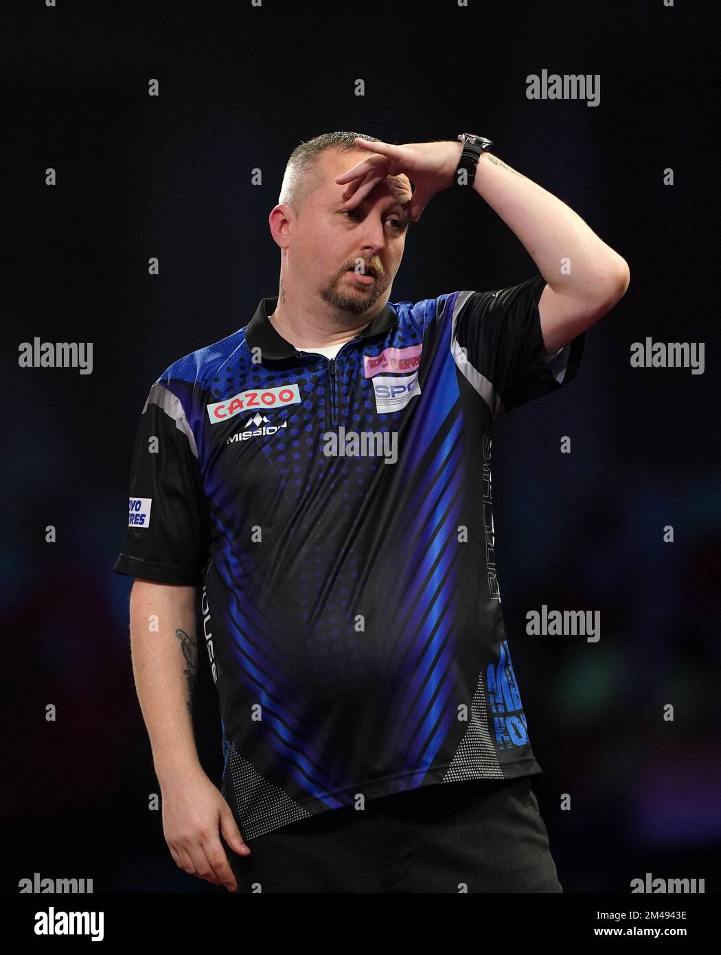 England's Ritchie Edhouse in action against Canada's David Cameron ...