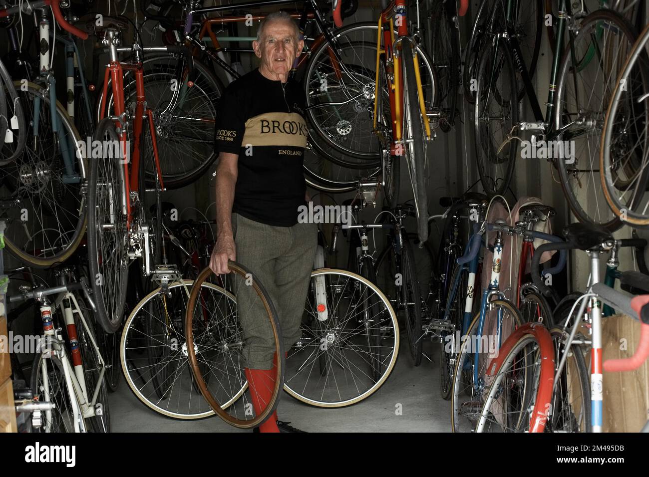Transport with two wheels hi-res stock photography and images - Alamy