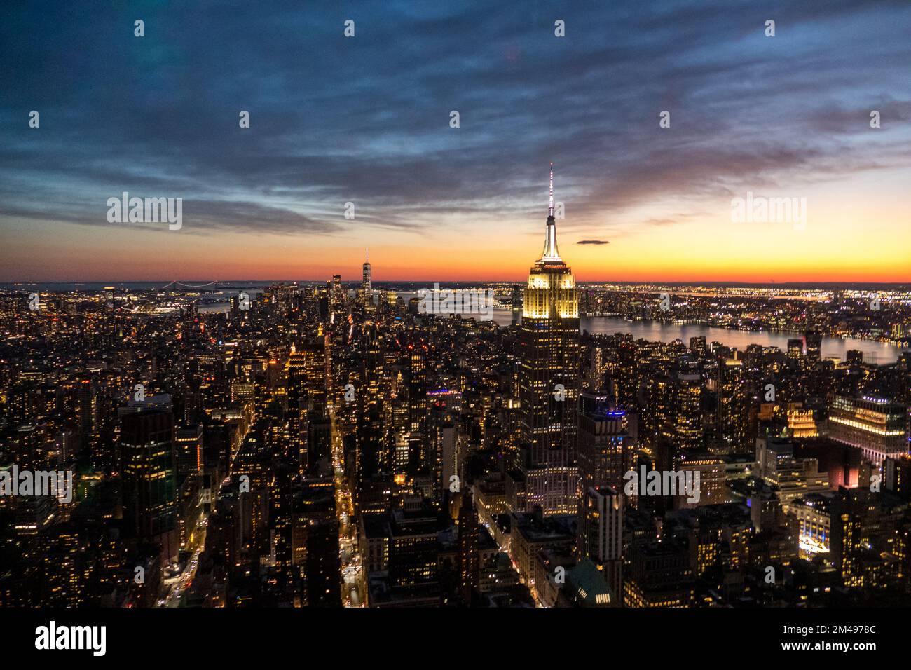 Stunning view from New York skyline sunset. Summit One Vanderbilt Stock ...