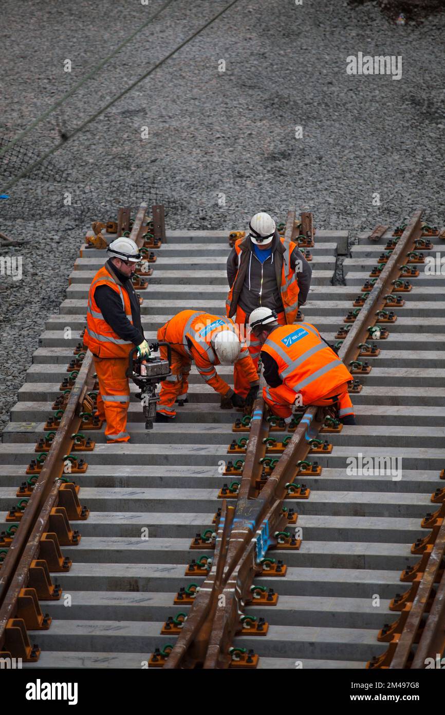 Oxenholme The lake District Replacing track & points at south end of ...