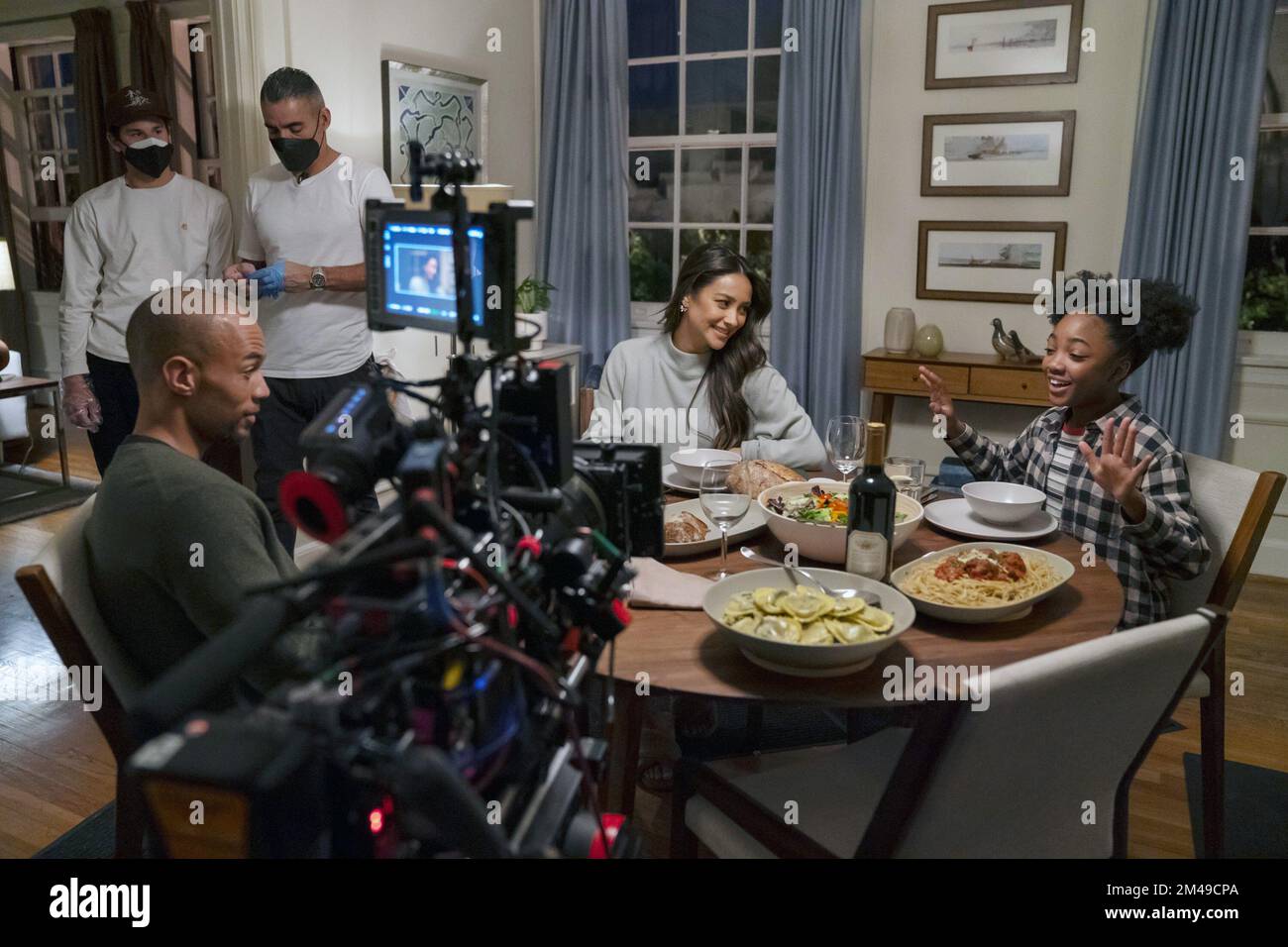 SOMETHING FROM TIFFANY'S, from left: Kendrick Sampson, Shay Mitchell ...