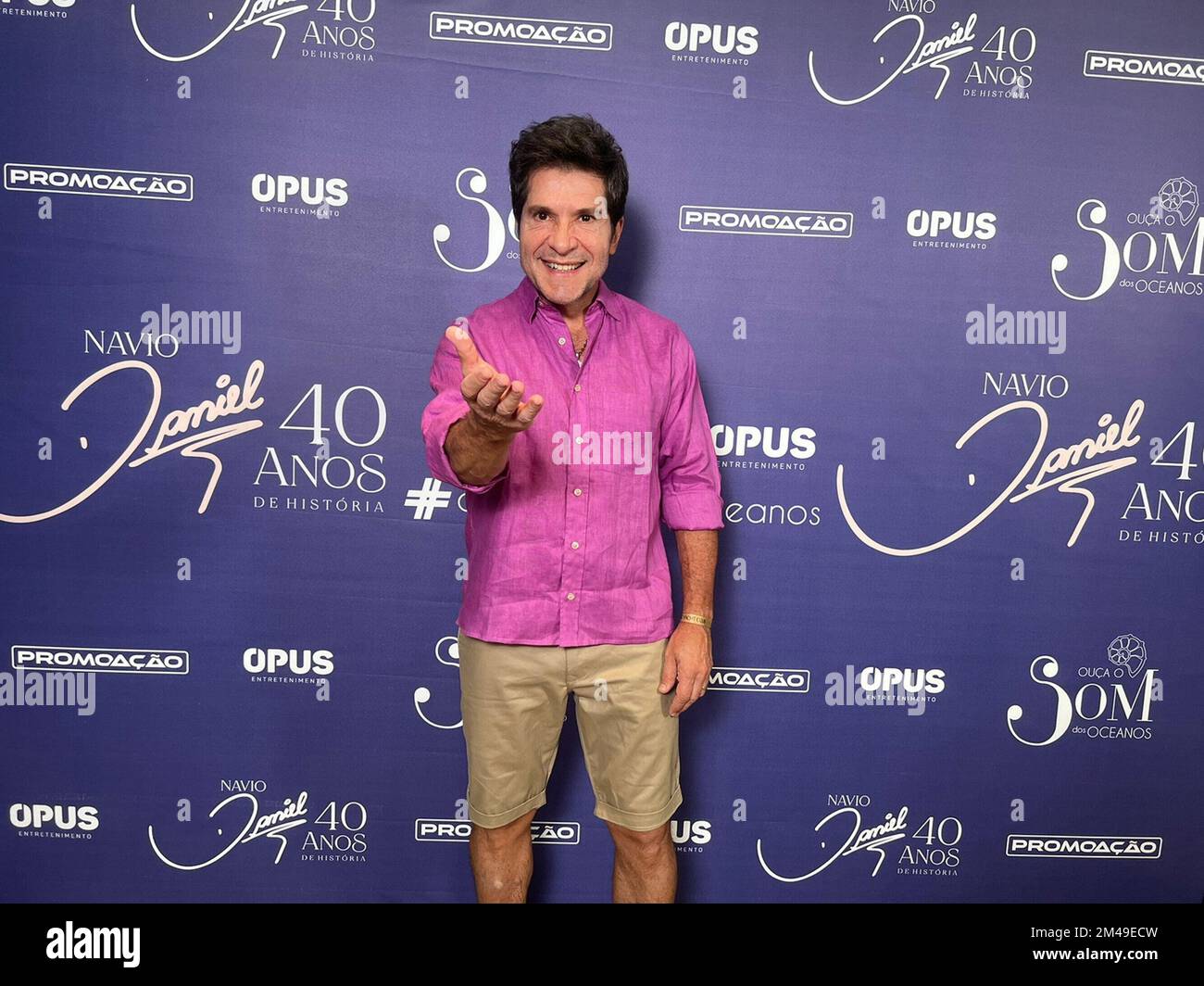 Santos, Sao Paulo, Brasil. 19th Dec, 2022. (INT) Brazilian singer ...