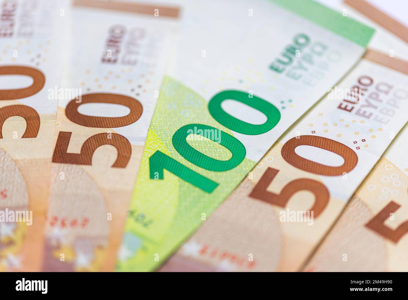 100 one hundred euro note hi-res stock photography and images - Alamy