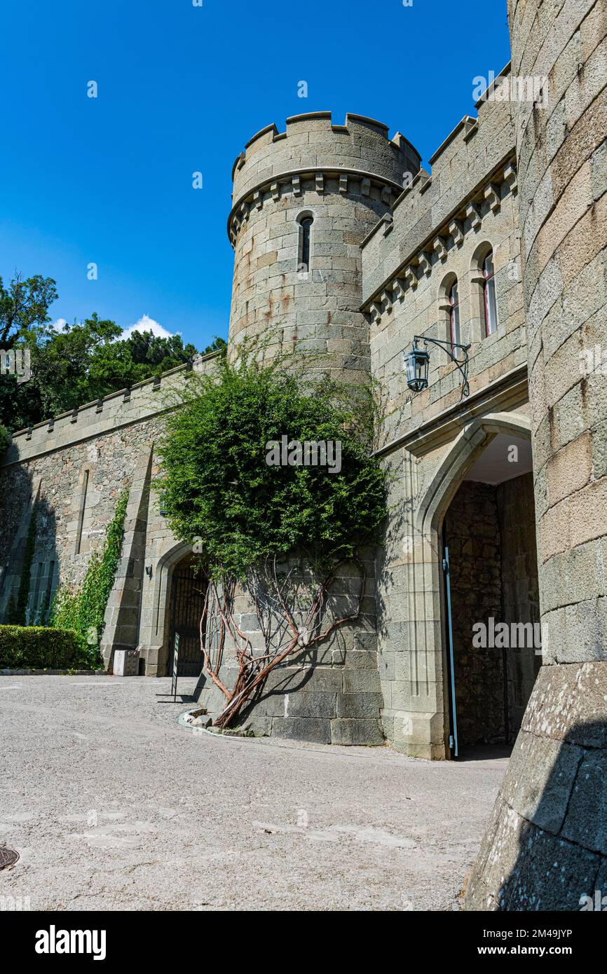 Yalta palace hi-res stock photography and images - Alamy